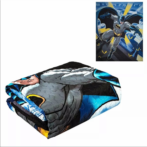 DC Comics | Bedding | Dc Comics Batman In The City Dark Knight ...